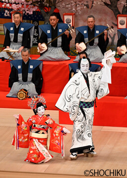 November at the Kabukiza Theatre at the ||KABUKI WEB
